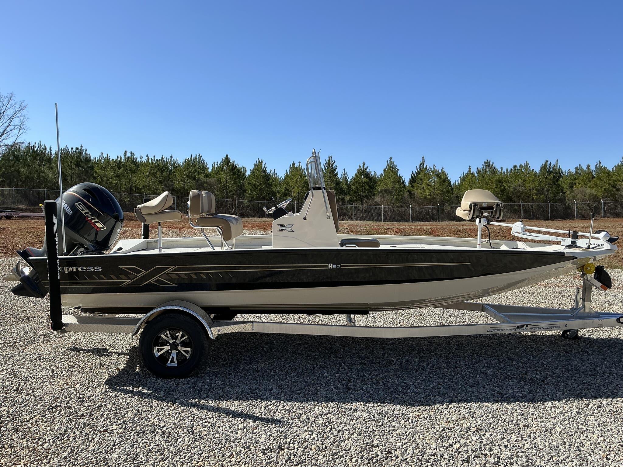 2025 Xpress Hyper-Lift Series H20B NEW CONSOLE, Columbus États-Unis - boats.com
