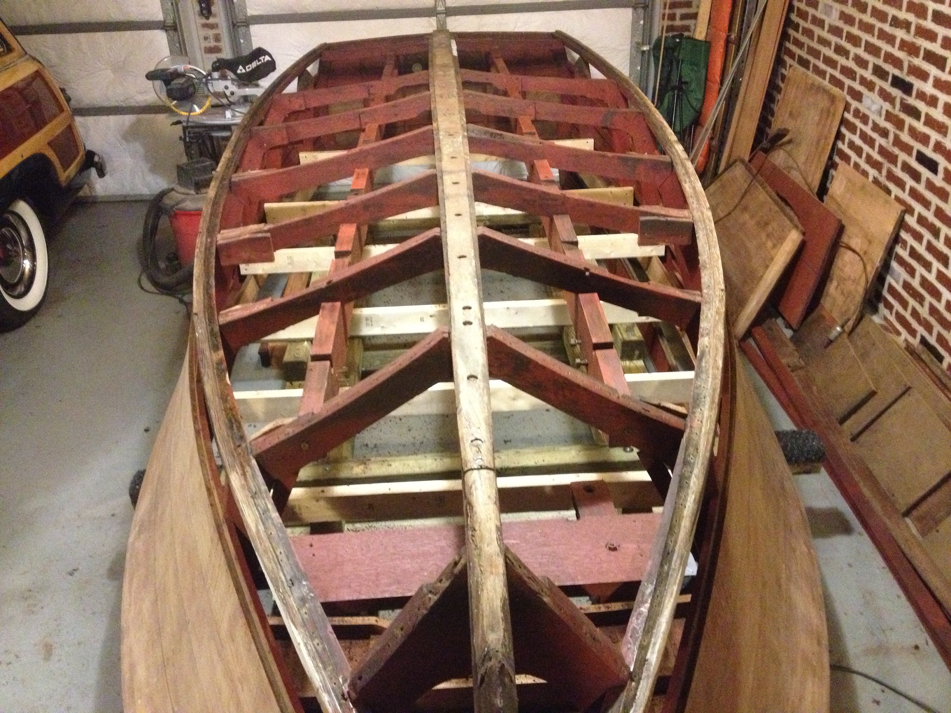 Antique and classic (power) boats for sale - boats.com