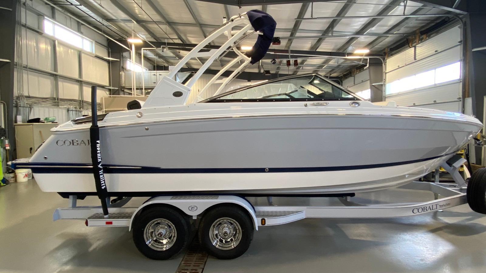 2025 Cobalt R4, Fontana Vereinigte Staaten - boats.com